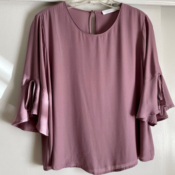 Lush | Tops | Lush Lavender Purple Ruffle Ruffle Bell Sleeve Flowy ...